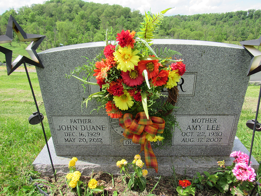 Amy Lee Rohrer tombstone